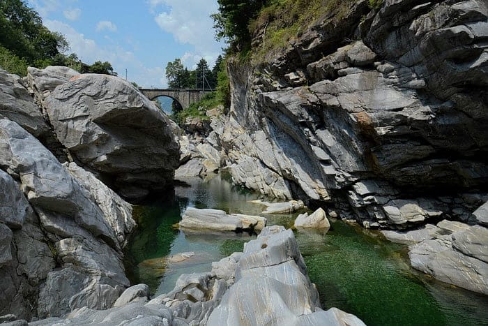 Cliff Jumping: The Ultimate Guide (& Video) | Ridestore Magazine