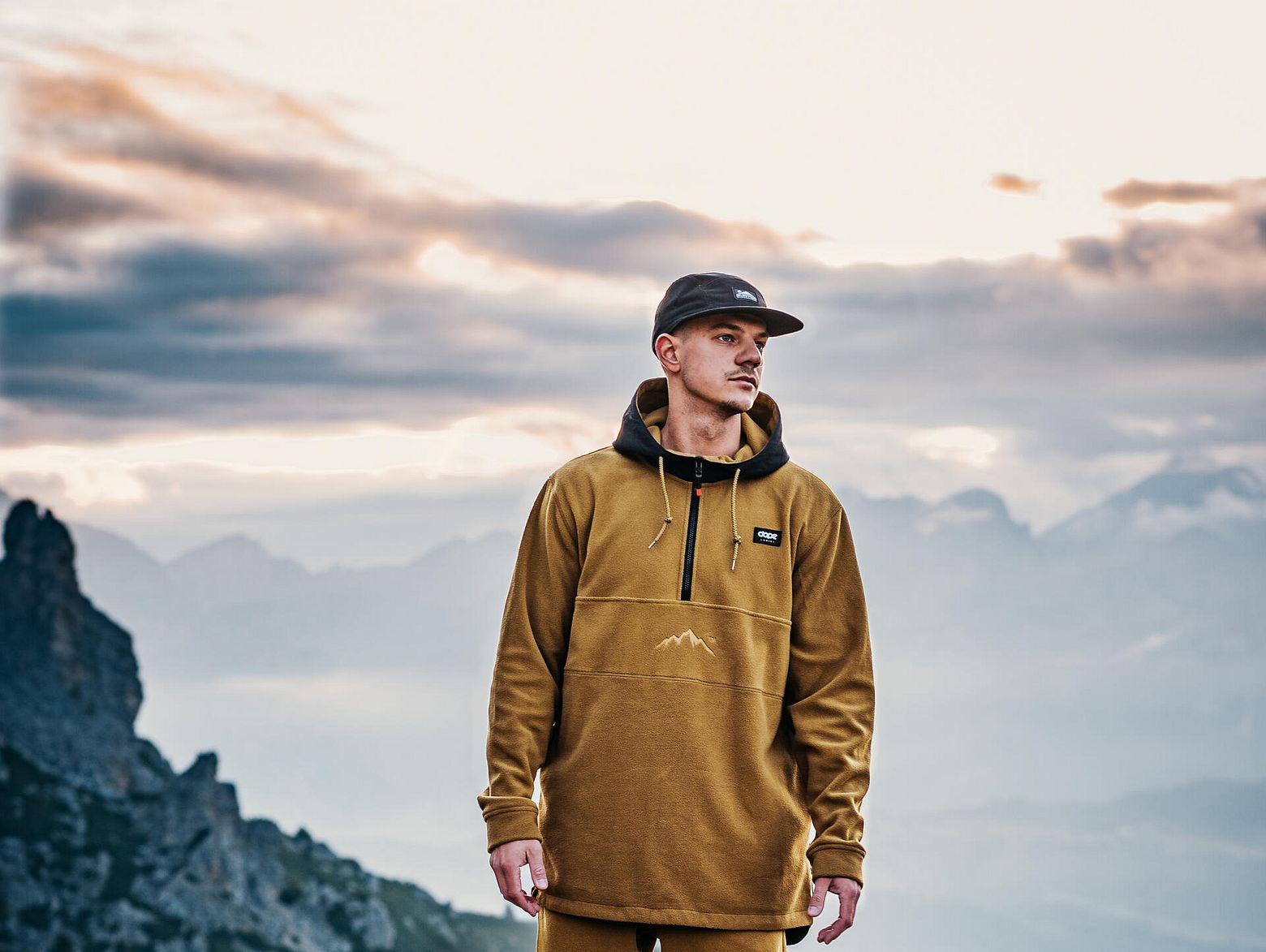 What is Slacklining - A beginner's guide | Ridestore Magazine