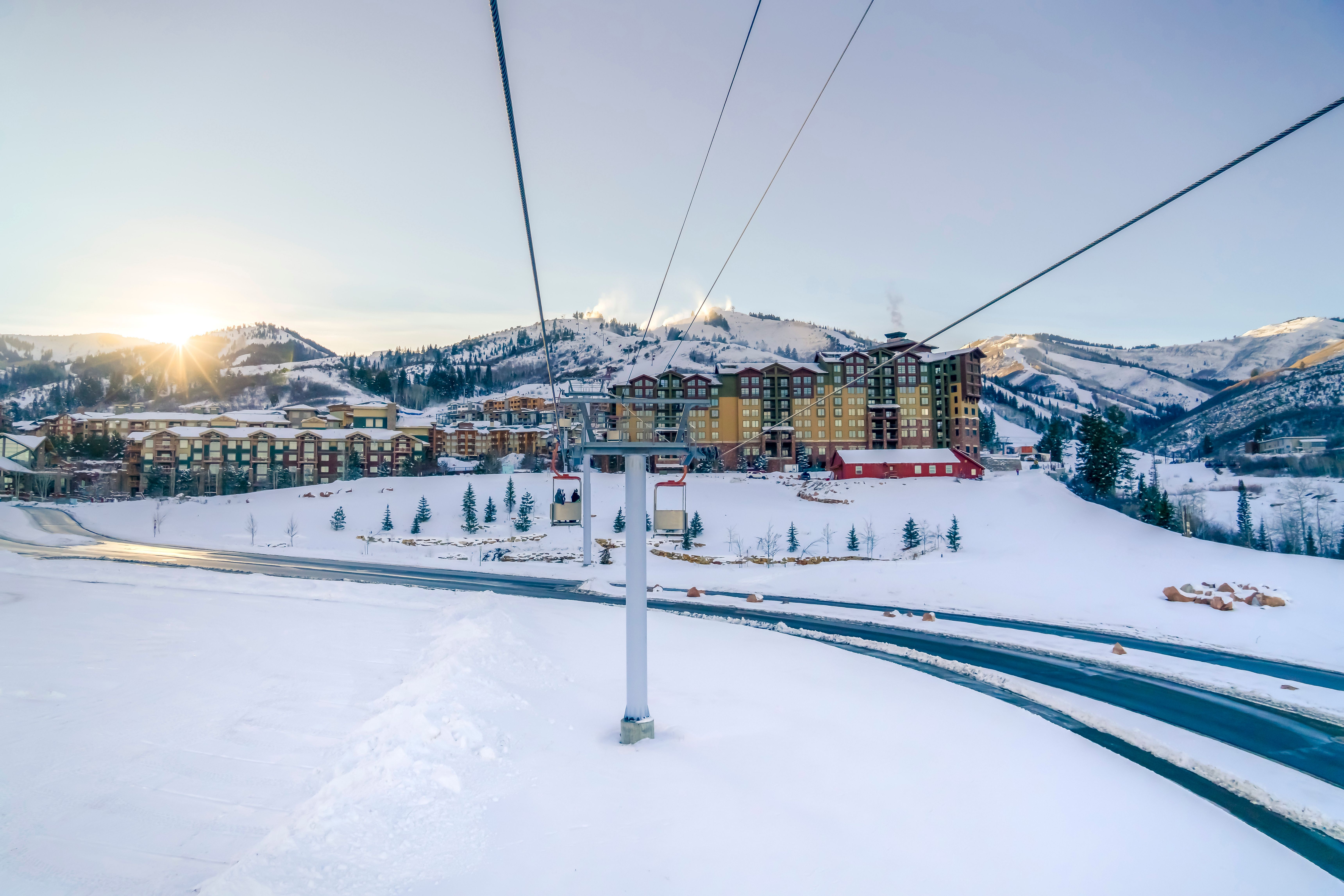 The 10 best resorts for snowboarding in the world | Montec Mag